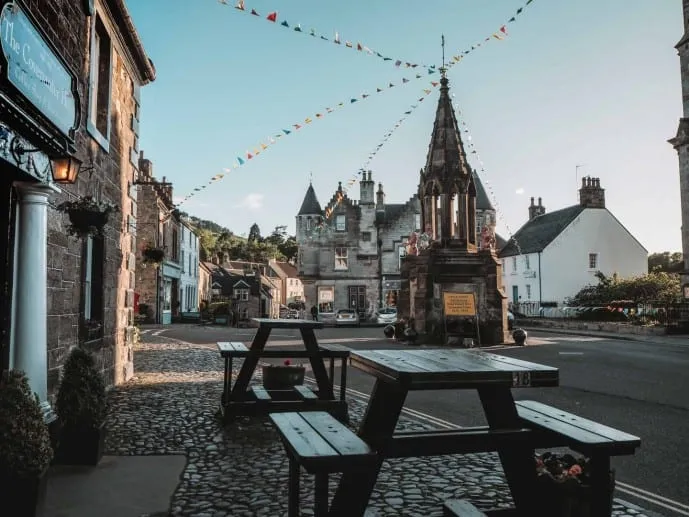 I Stayed At Mrs Baird's B&B In Outlander - The Covenanter Hotel ...
